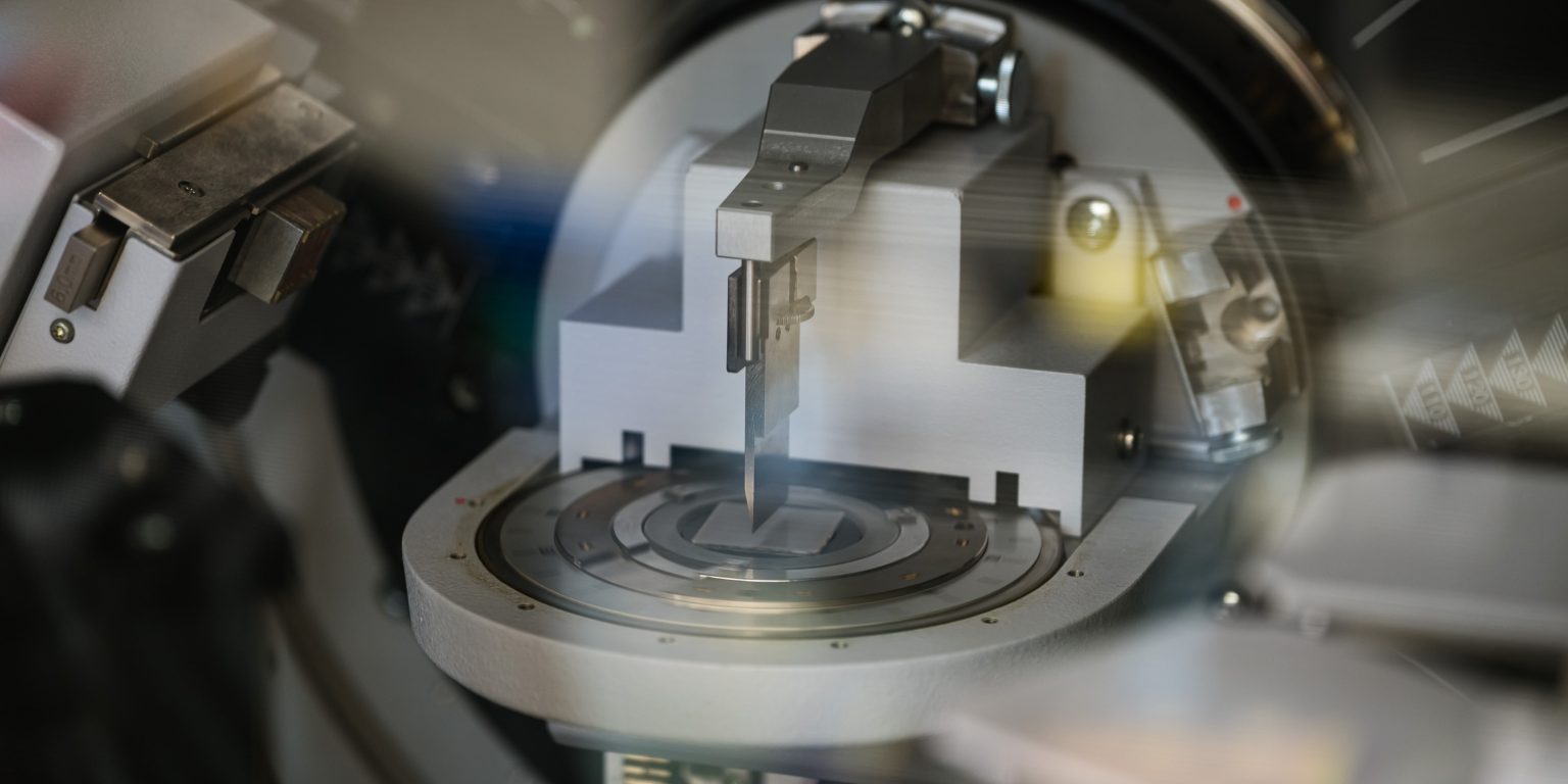 Laboratory of X-ray powder diffraction analysis – Earth Science ...